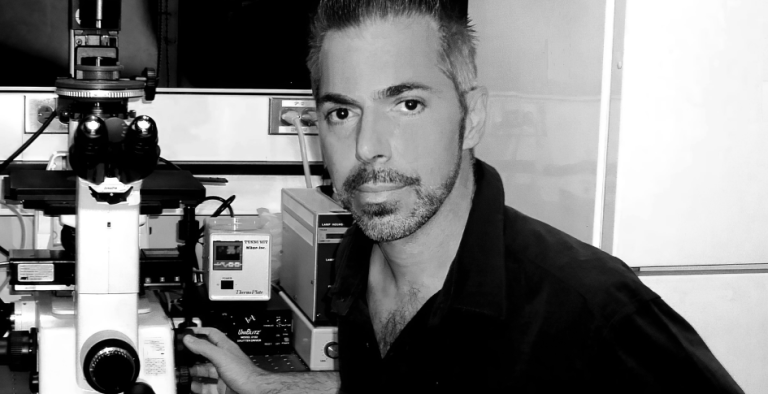 Biography - Robert Lanza, MD